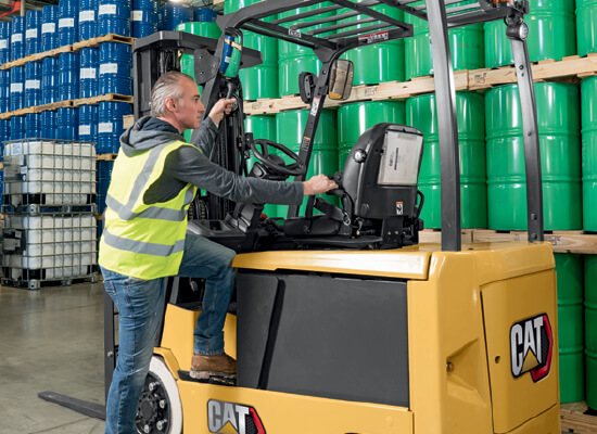 Cushion Tire Electric Forklift | EC23N-EC30LN | Cat Lift Trucks