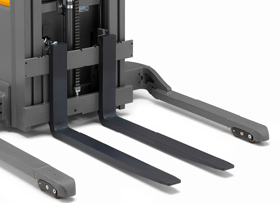 3,000-3,500 lb. Capacity Electric Fork-Over & Straddle Ride-On Stackers ...