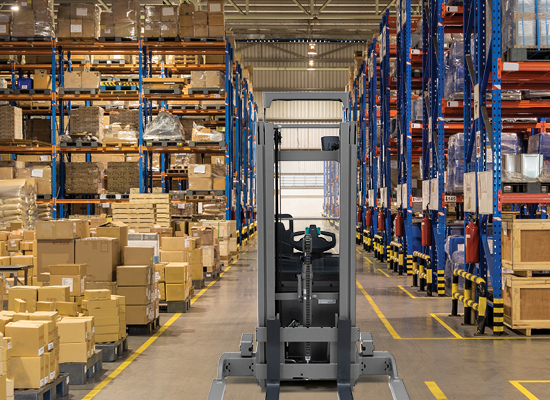 3,000-3,500 lb. Capacity Electric Fork-Over & Straddle Ride-On Stackers ...