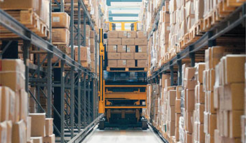 Turret Truck, Man-Up Order Picker Forklift | EKX410-412 | Jungheinrich