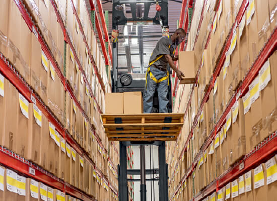 Narrow Aisle Rental Program | Jungheinrich