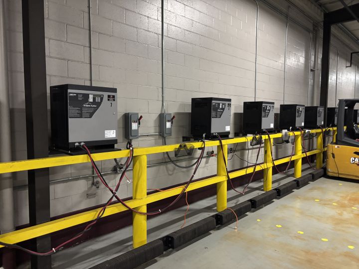 Electric Forklift Charging Station: Optimal Layout Guide | Logisnext