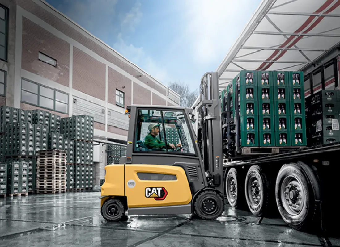Electric Pneumatic Forklift | 3EPC5000-3EP7000 | Cat Lift Trucks