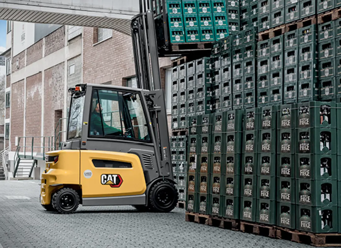 Electric Pneumatic Forklift | 3EPC5000-3EP7000 | Cat Lift Trucks