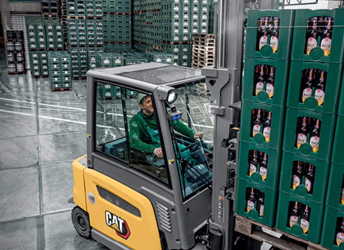 Electric Pneumatic Forklift | 3EPC5000-3EP7000 | Cat Lift Trucks