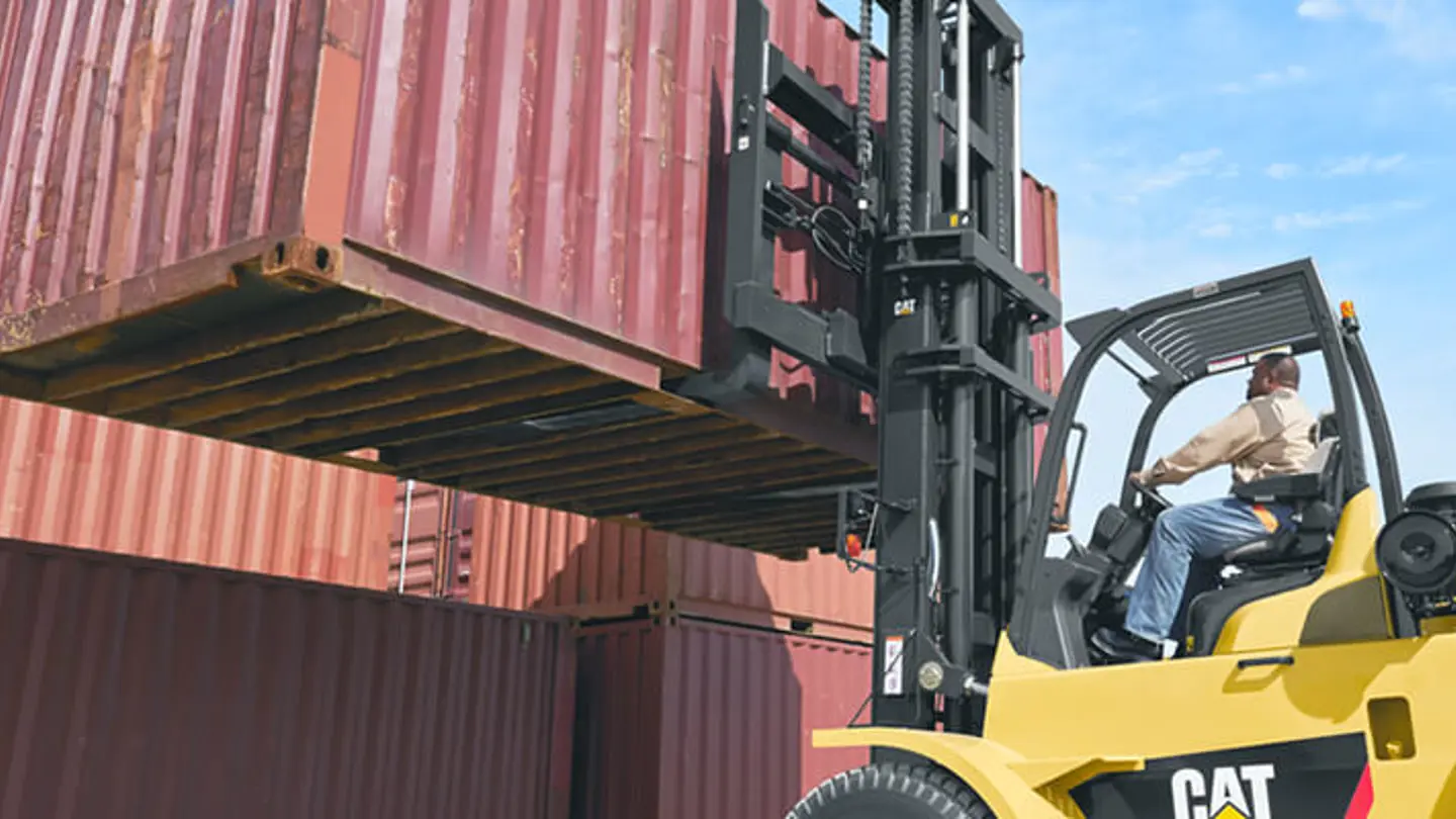 How to Avoid a Forklift Tip-Over—and What to Do | Logisnext
